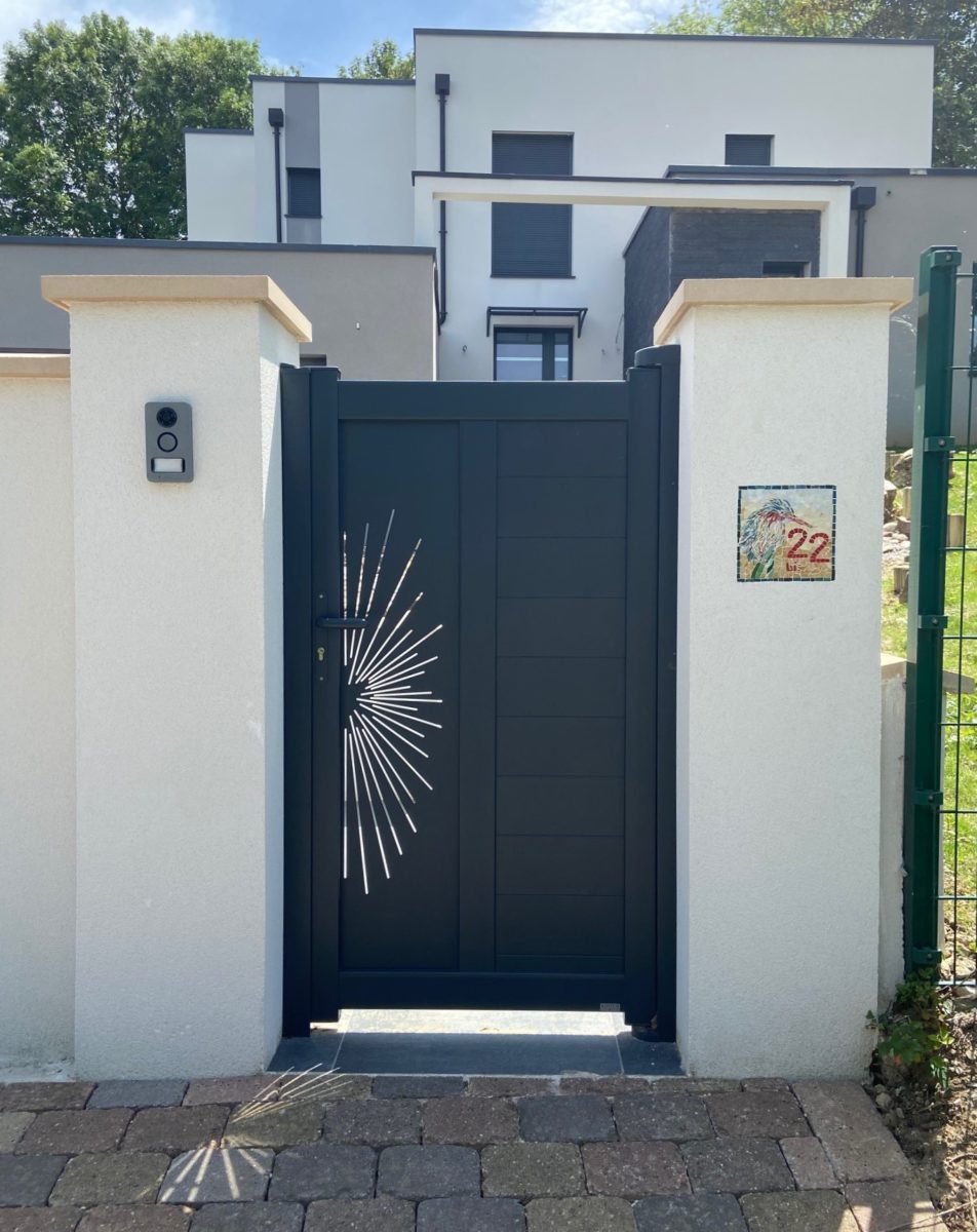 Portail et portillon en aluminium - %%primary_category%% - Ty Braz